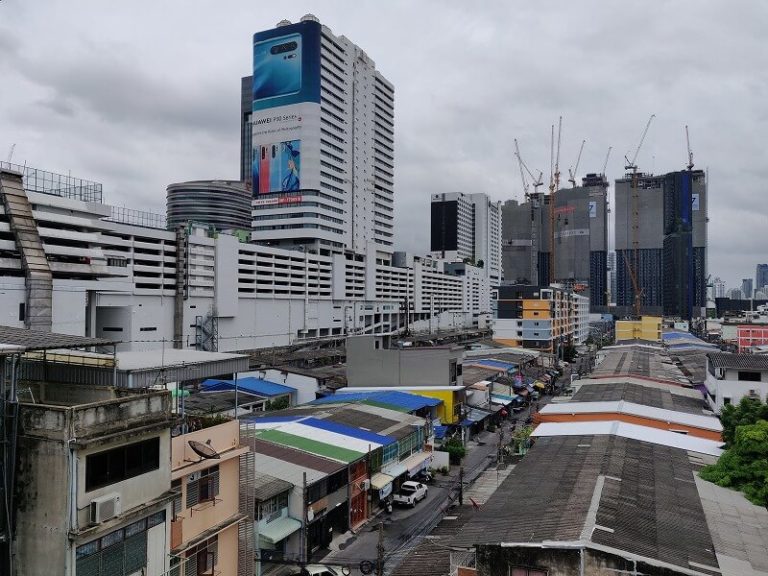 駅近で朝食が美味しいバンコクの格安ホテル「ローセー ラチャダー (Roseate Ratchada)」 | 旅行の読み物