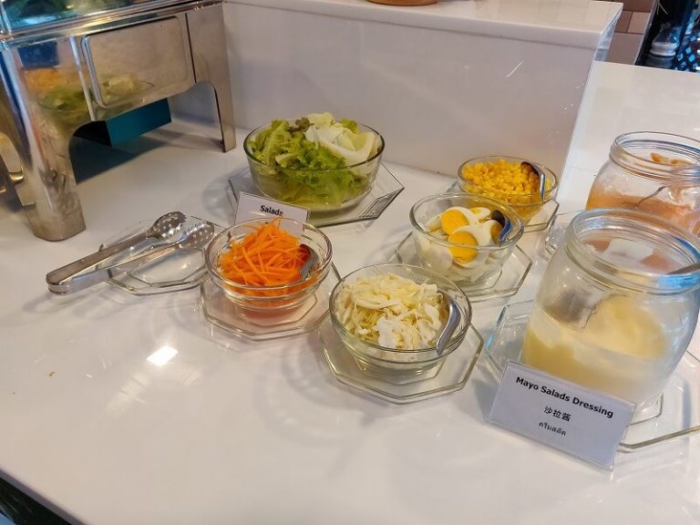 駅近で朝食が美味しいバンコクの格安ホテル「ローセー ラチャダー (Roseate Ratchada)」 | 旅行の読み物